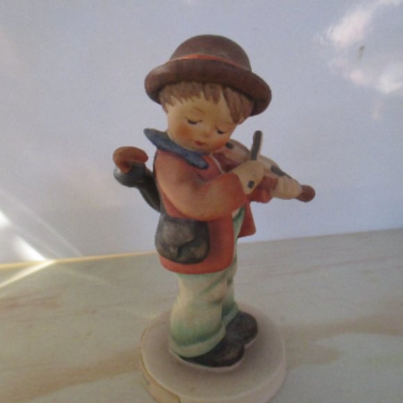 Goebel | Accents | Little Fiddler 984 Goebel Vintage Hummel Boy With ...